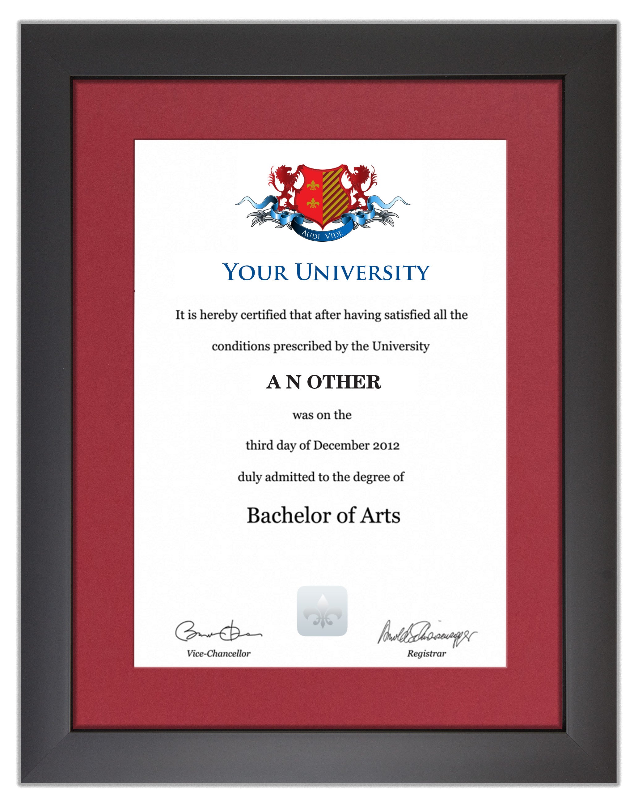 University of Central Lancashire (UCLAN) Modern Degree Display Frame ...